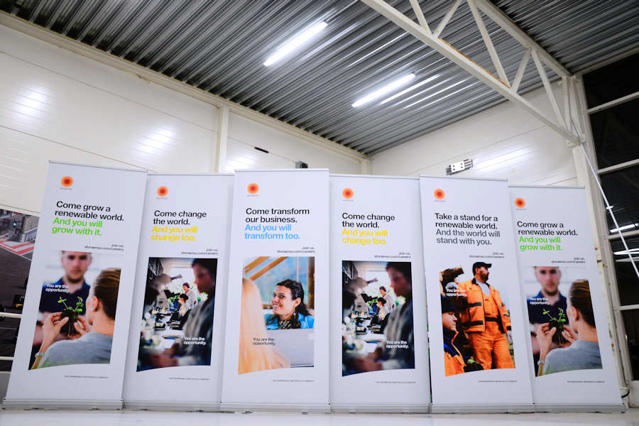 Custom Retractable Banners - Expedited Production in 3 Hours! - Pinpops®